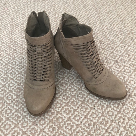 Fergalicious | Shoes | Tan Suede Fergalicious Boots | Poshmark